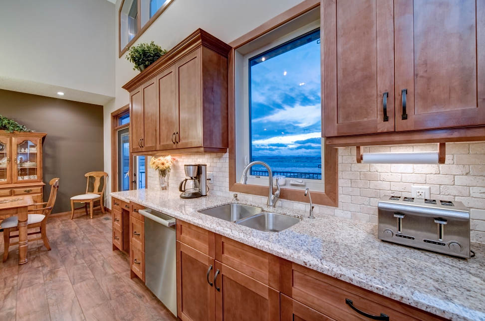 Four Options for Kitchen Layouts: Calgary Fines Line Custom Homes ...